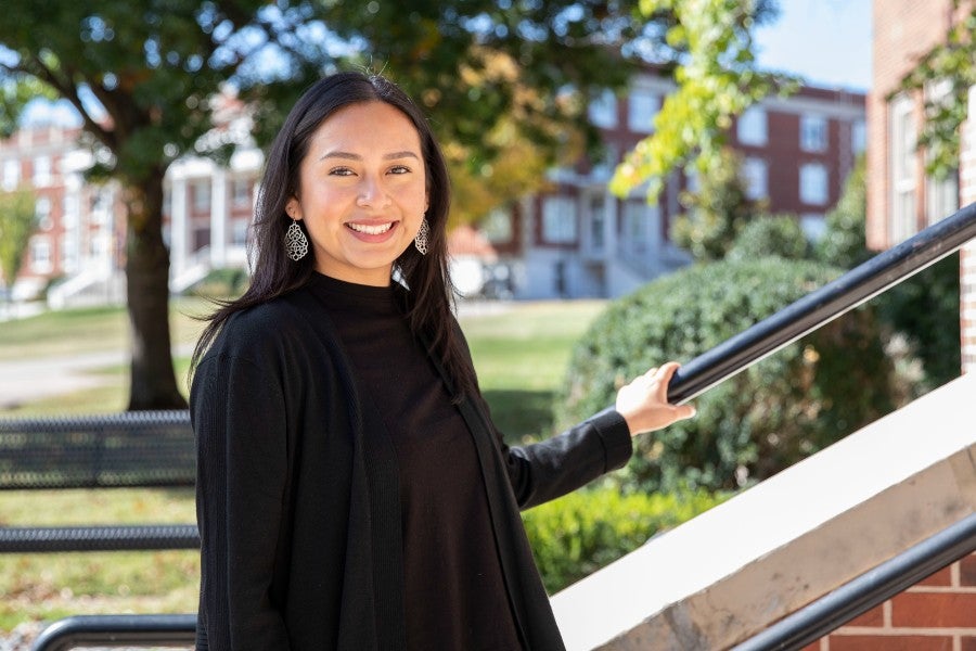 Graduate Spotlight: Pionero scholar returns to elementary school to teach | Lipscomb University